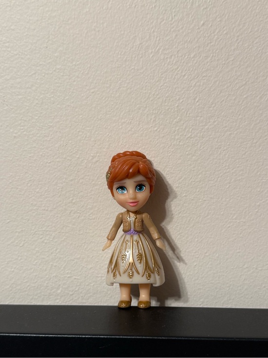 Disney | Toys | 425 Disney Frozen 2 Anna Mini Figure Toy Collectible ...